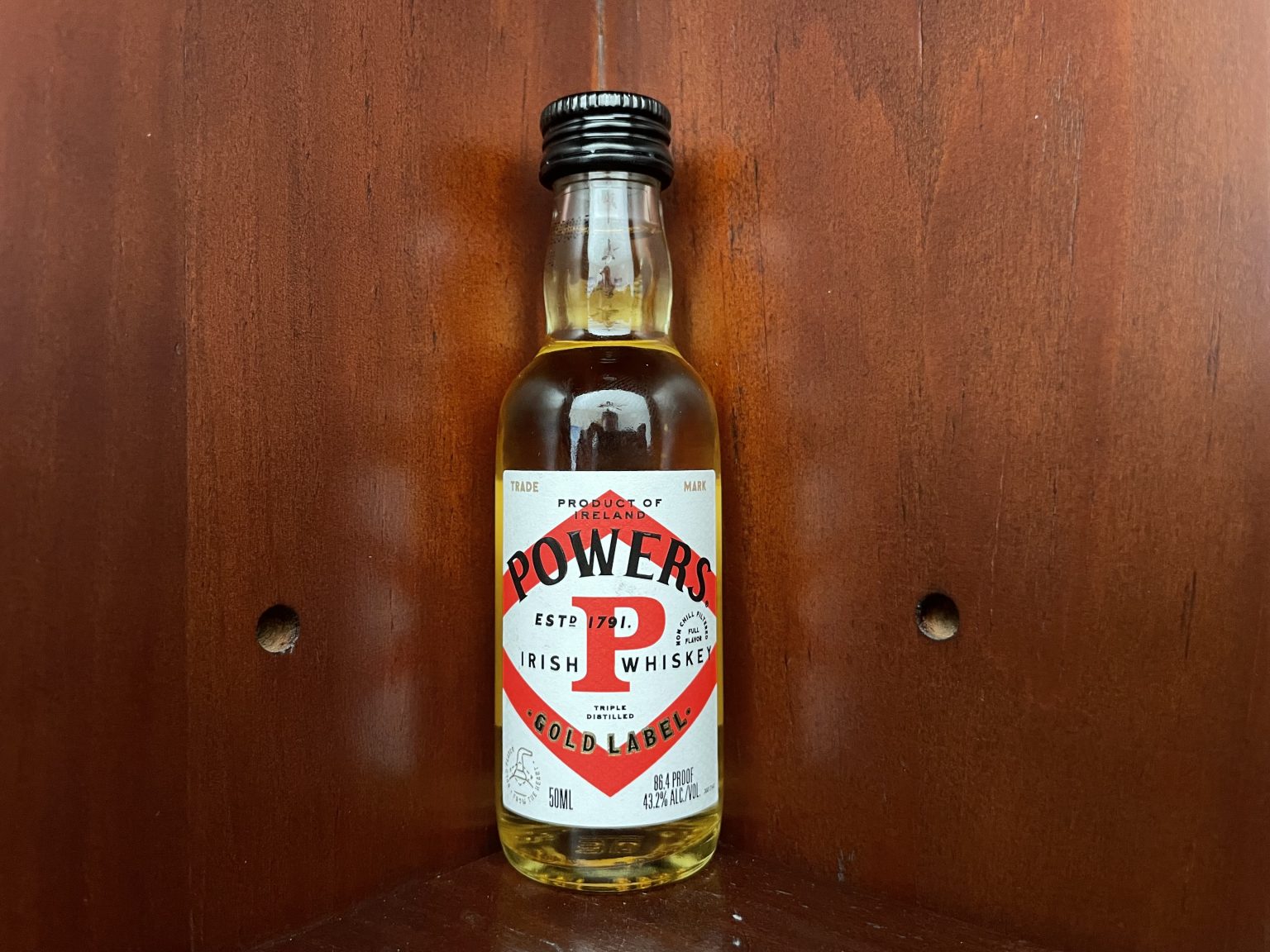 Powers Irish Whiskey Review - Gold Label