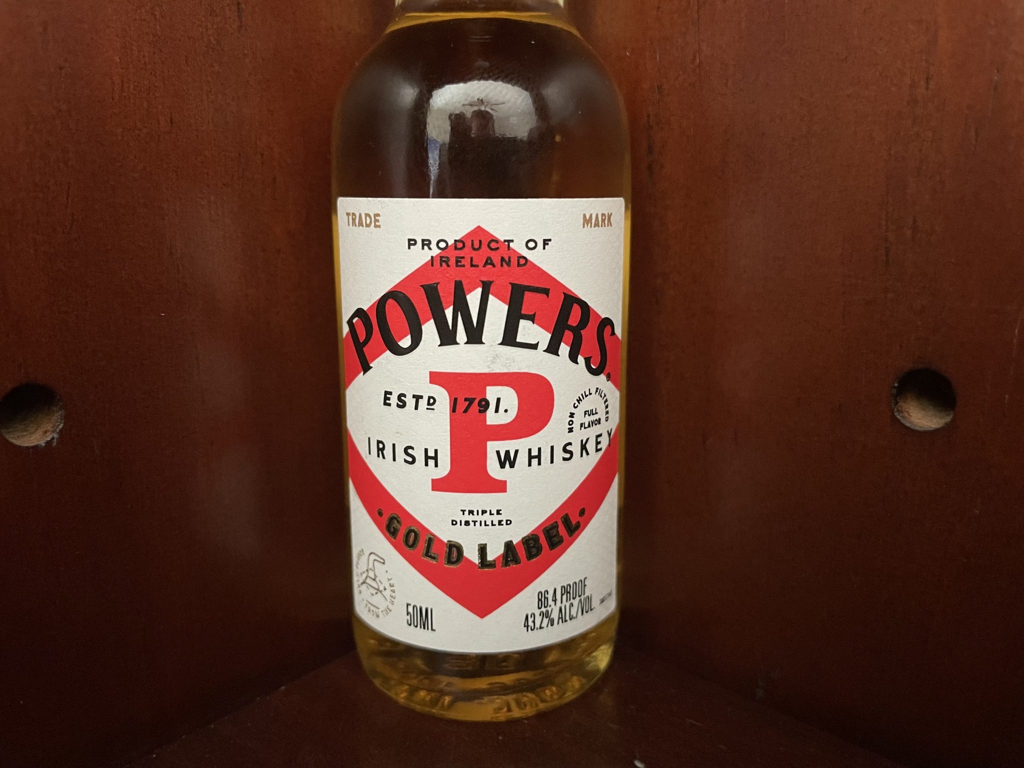 Powers Irish Whiskey Review - Gold Label